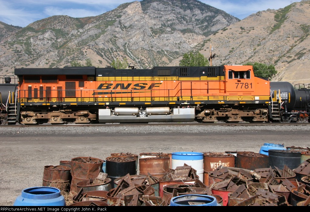 BNSF 7781